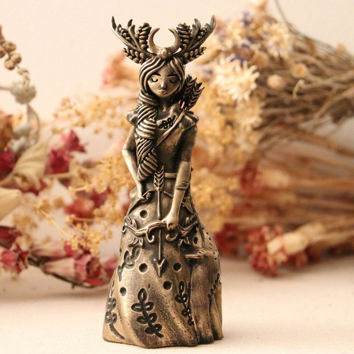 Artemis Altar Statue – anetteprs